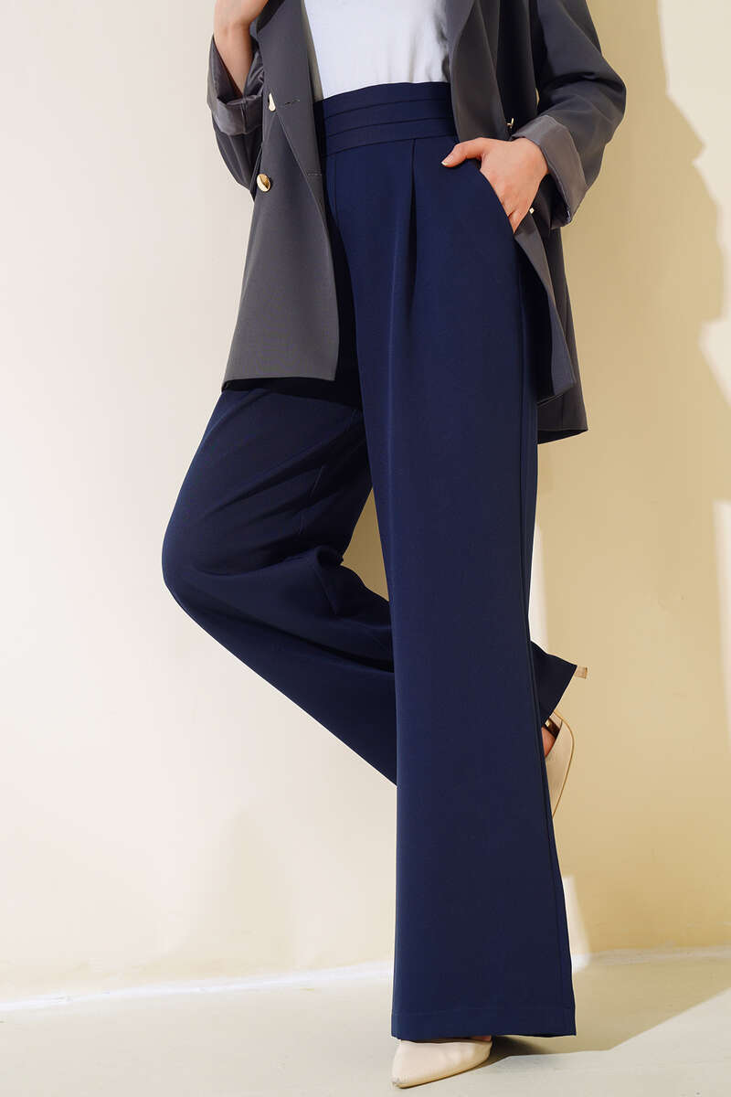 Buy Three-Layer Wide-Leg Pants Navy Blue